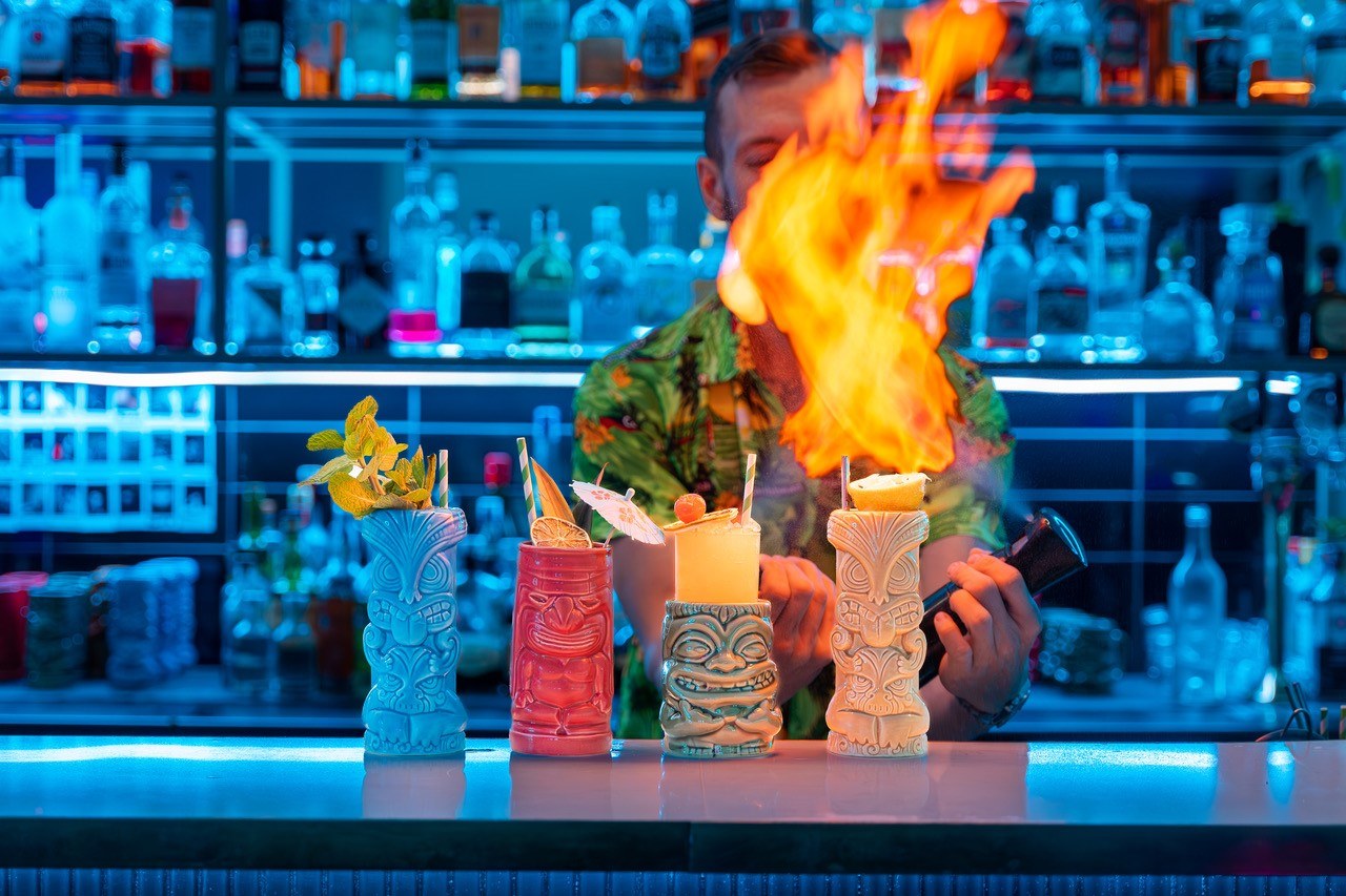 Experience Adelaide | Help me find... a flaming hot alcoholic drink…