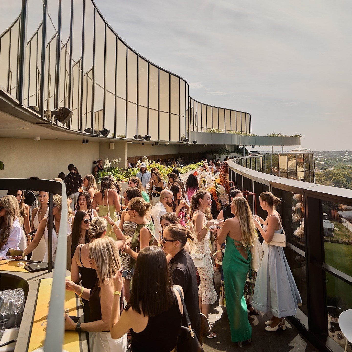 Experience Adelaide | Help me find... thrilling Melbourne Cup events