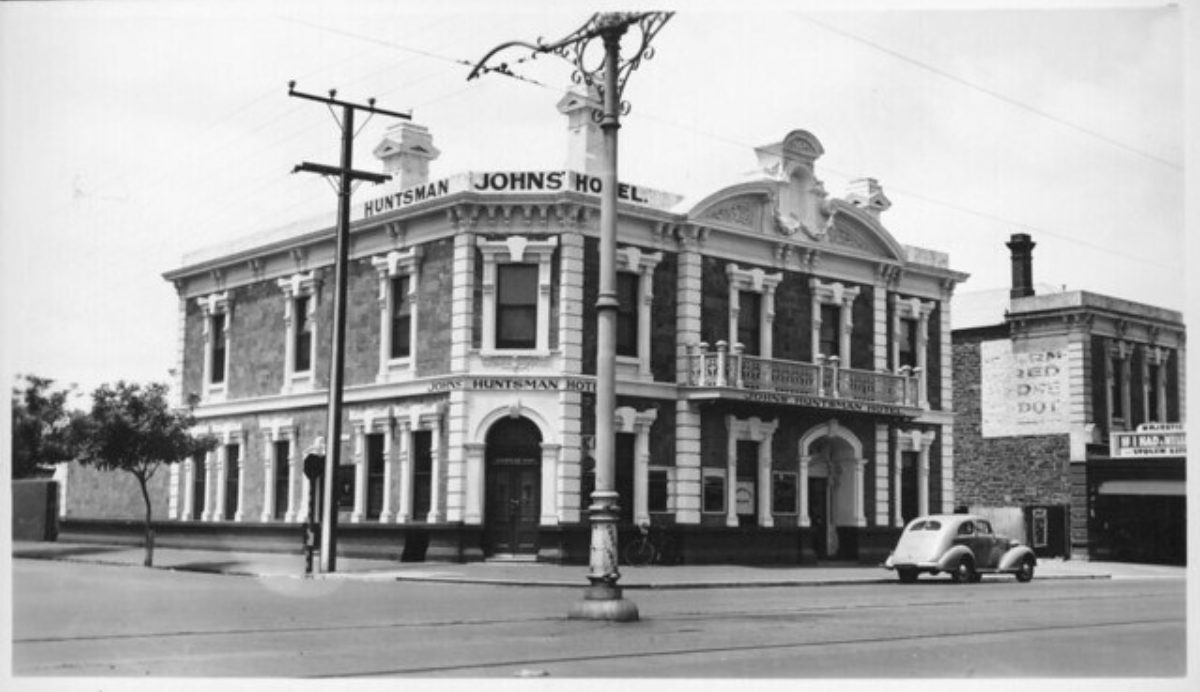The historic pubs of O’Connell Street by night | City of Adelaide