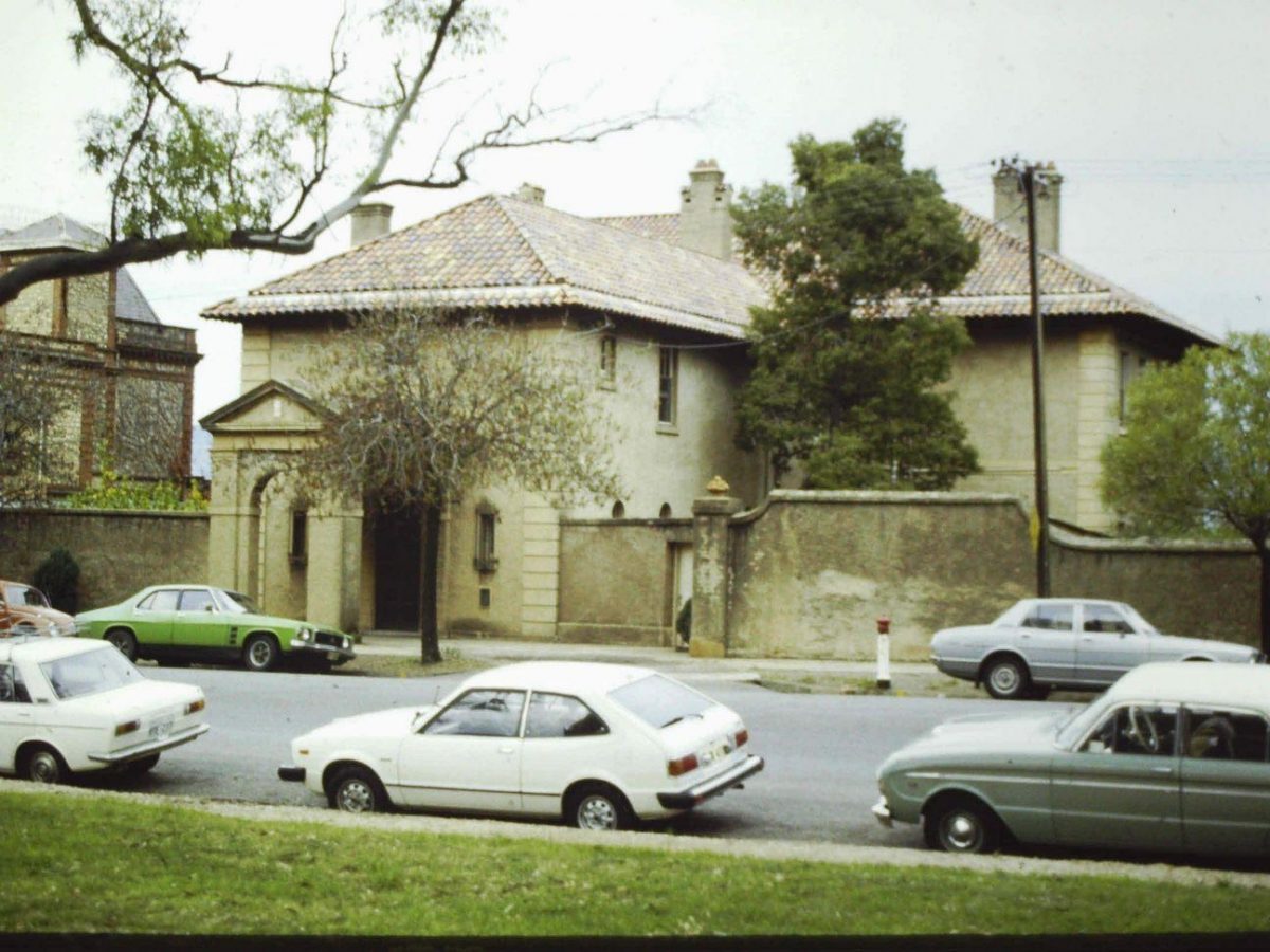 Dwelling ('Nurney House'), including Loggia, Garden, Sheds, Laundry ...