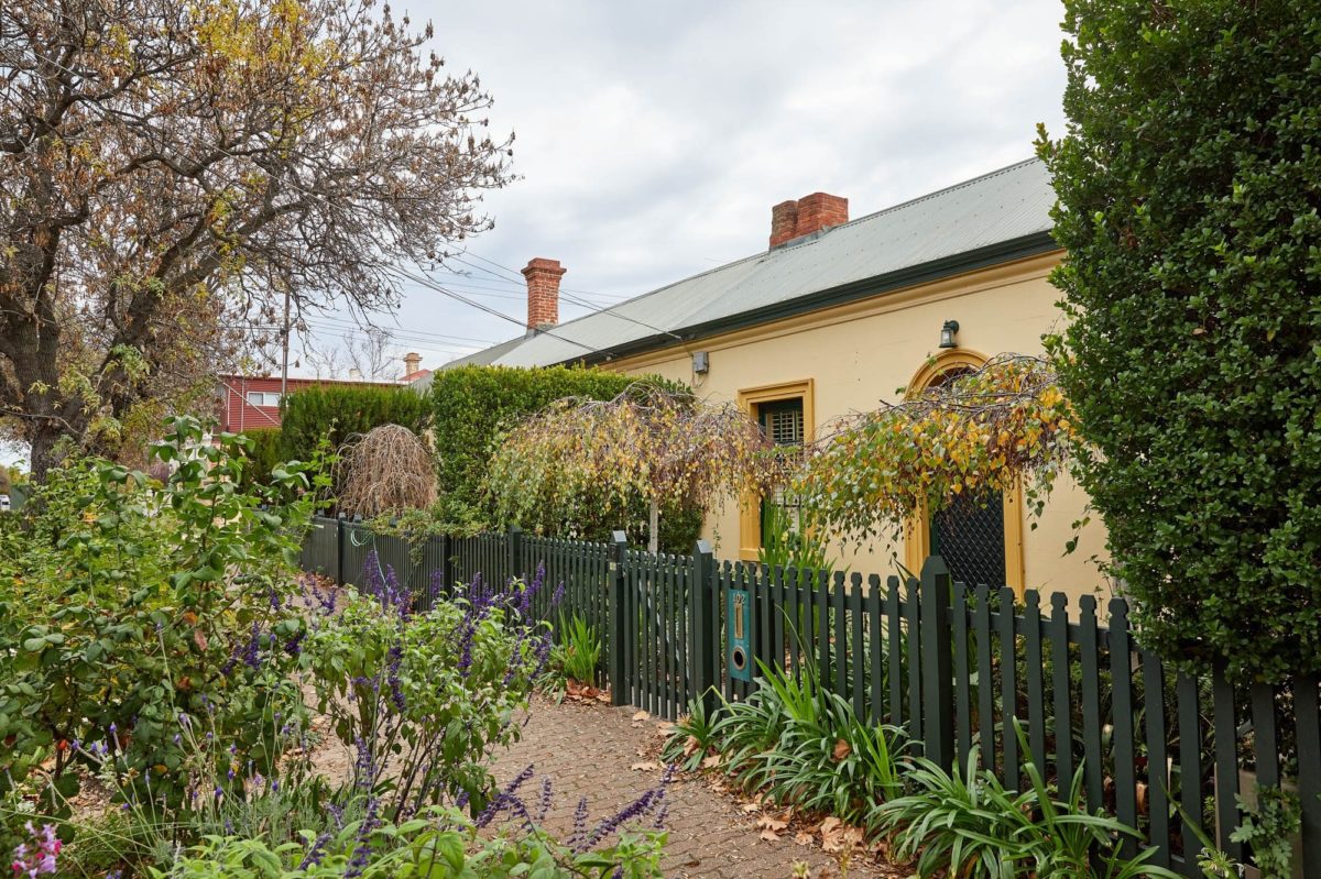 Row houses - 102, 104-106 & 108 Childers Street NORTH ADELAIDE ...