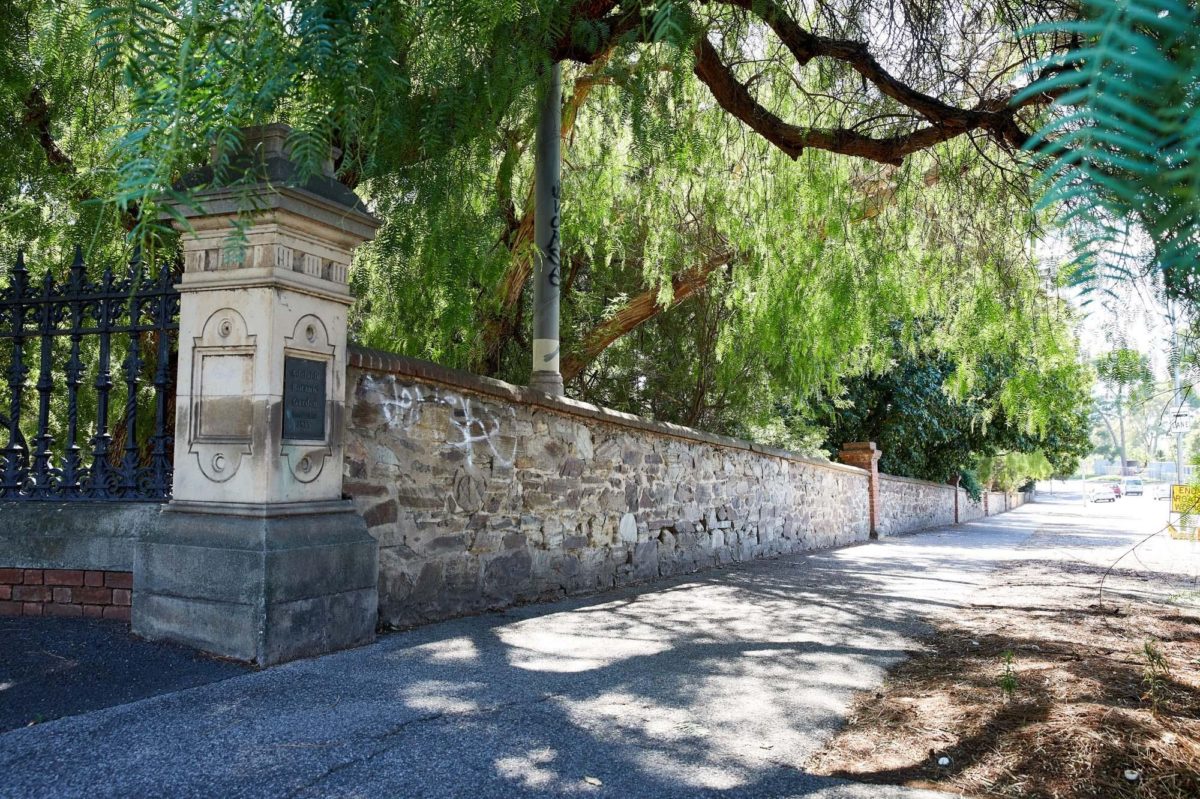 Stone wall - Adelaide Botanic Garden Botanic Road ADELAIDE | Heritage ...