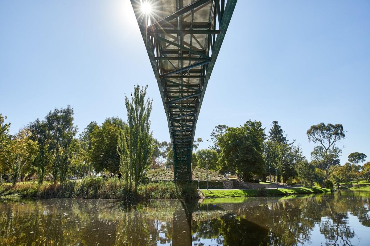 The University of Adelaide Footbridge [Metal Arch] - Park Lands ...