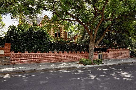 Dwelling ('Duncraig') & Stables - 58 Palmer Place NORTH ADELAIDE ...