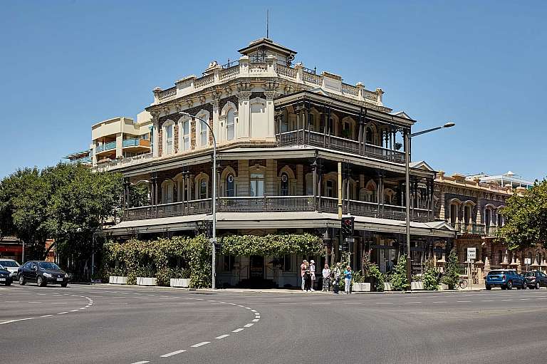 Botanic Bar (former Botanic Hotel) - 308-310 North Terrace ADELAIDE ...