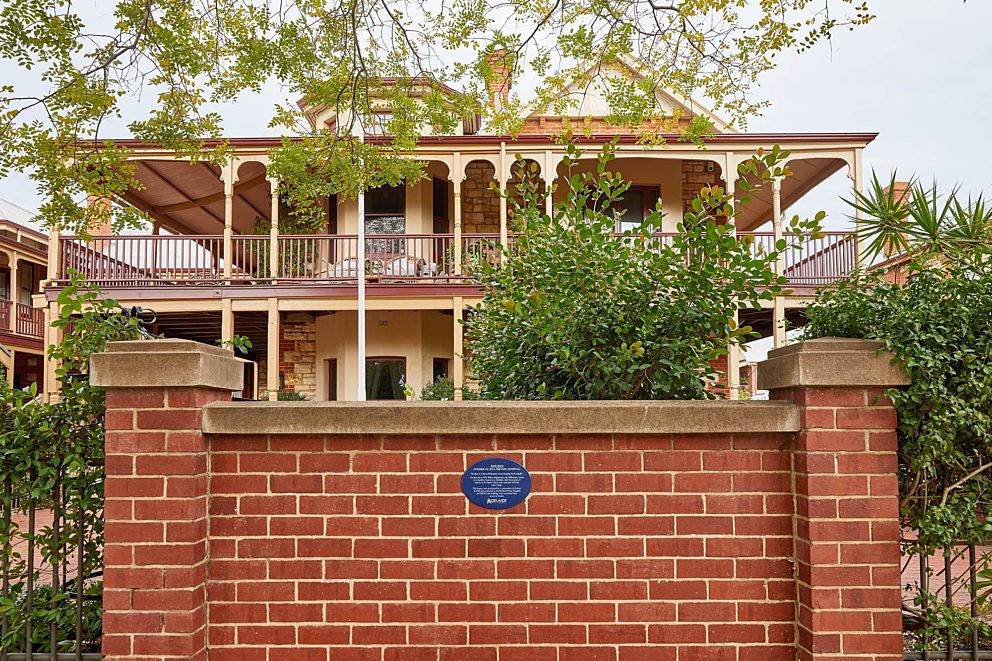 Three pairs of semi-detached houses Rua Rua Mansions - 101-102, 103, 104, 105, 106, 108-109 ...