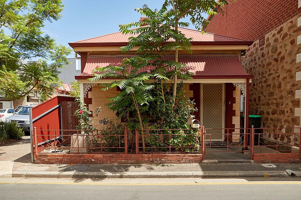 House - 19 Collins Street (also known as 12-20 Halls Place) ADELAIDE ...