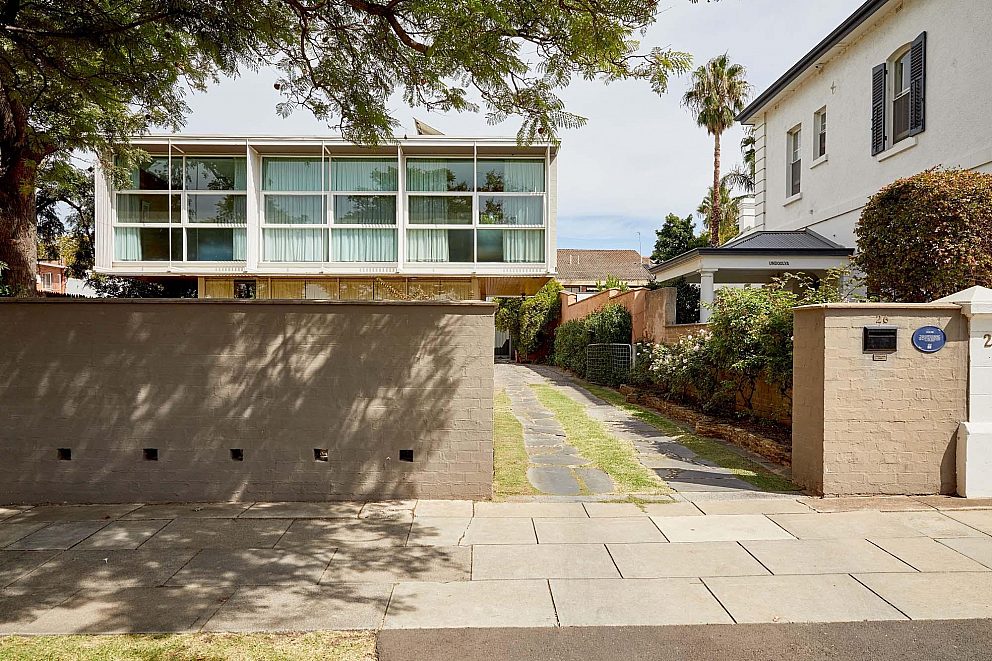 Dwelling ('Walkley House') designed by Robin Boyd in the International ...