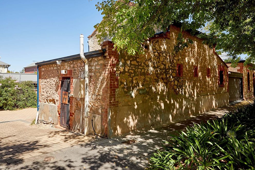 Office (former Coach House & Stables) - 297-299 Ward Street NORTH ...