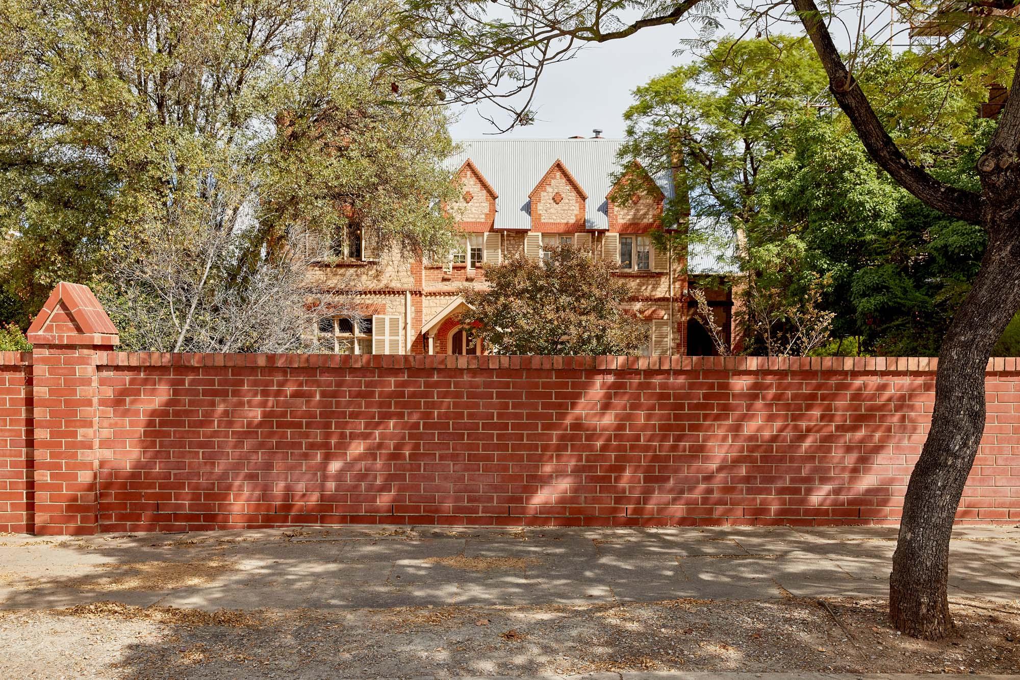 Walk and Talk in North Adelaide | Adelaide Town Hall